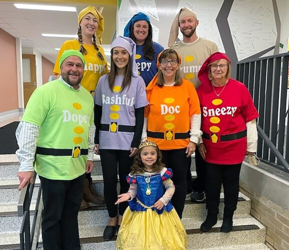 Snow White and friends | News, Sports, Jobs - The Herald Star